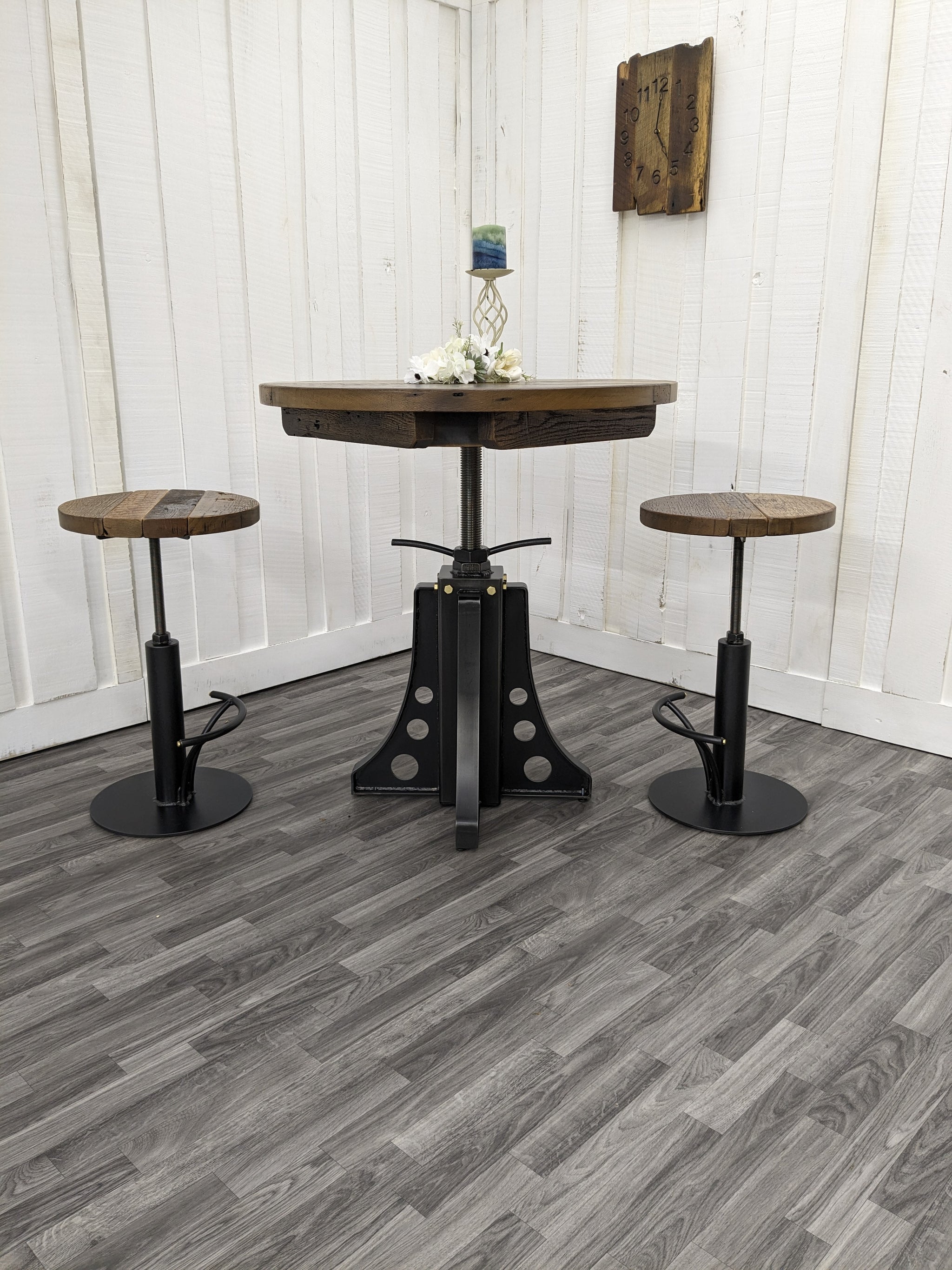 Great Lakes Adjustable Height Dining-Pub Table – Gable Valley Wrought Iron